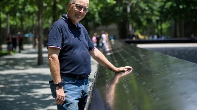 La resiliencia de un sobreviviente del 11-S: Recordar es mi terapia