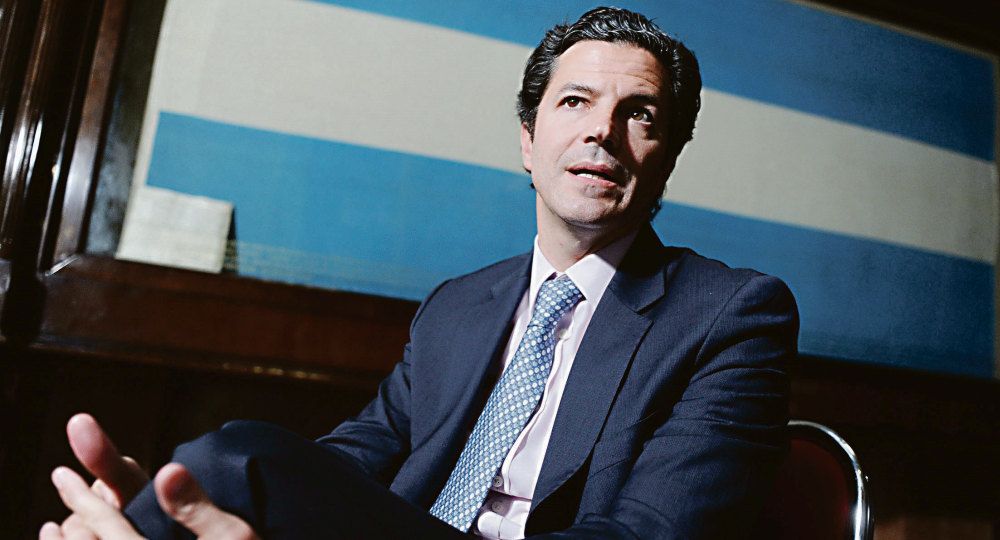“Hay que sacarle la mochila de la obra pública a la Nación”