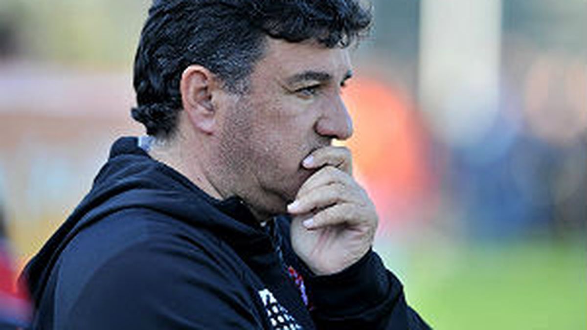 Tras la derrota en Mataderos, Apuzzo se fue de Huracán