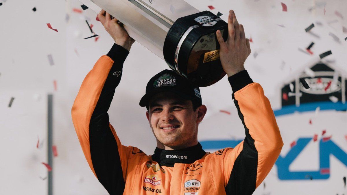 Patricio Pato OWard se lleva la victoria en la Indycar en Iowa Speedway