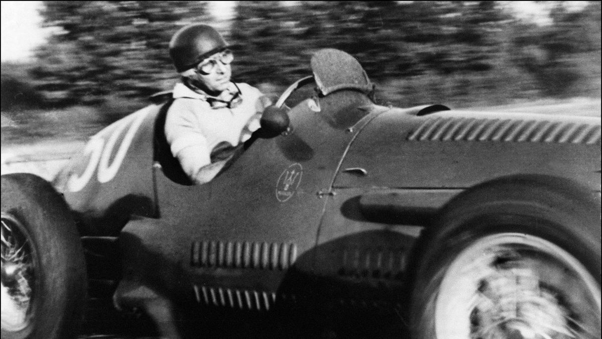 Hace 110 años nacía Fangio, un mito argentino y una leyenda mundial