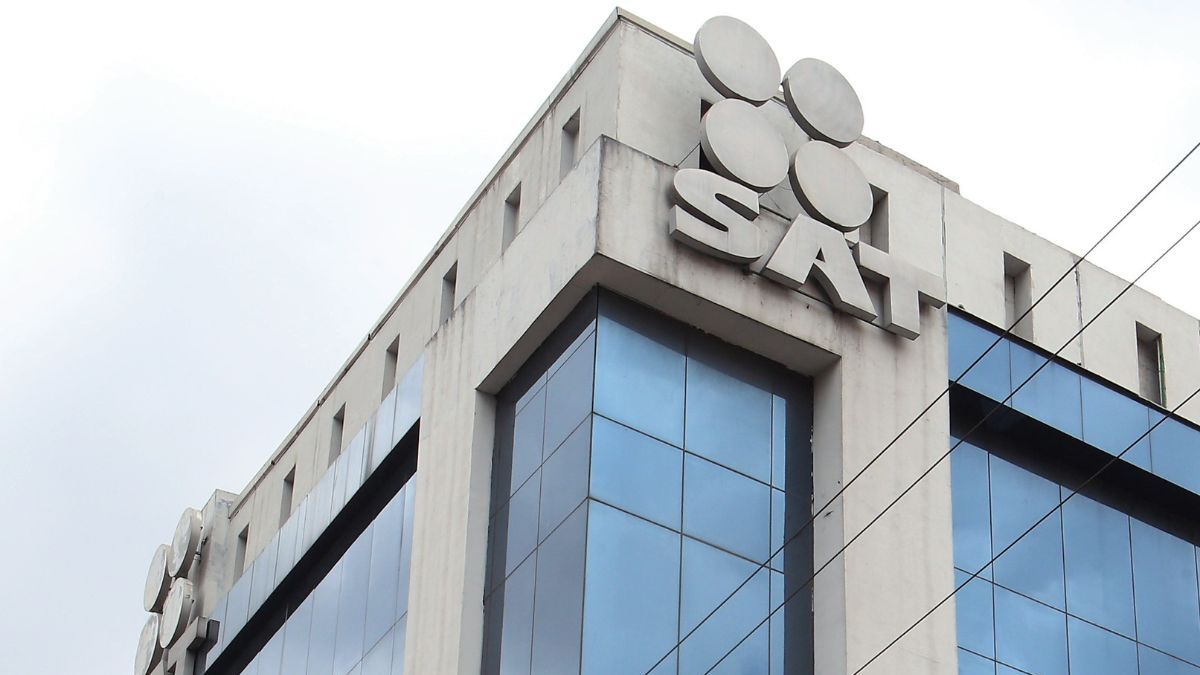 El SAT congela MILES DE CUENTAS en OCTUBRE 2025 de BBVA, Banamex, Santander, Banco Azteca y más ...