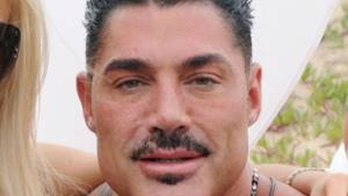 La Policía incautó la historia clínica de Ricardo Fort