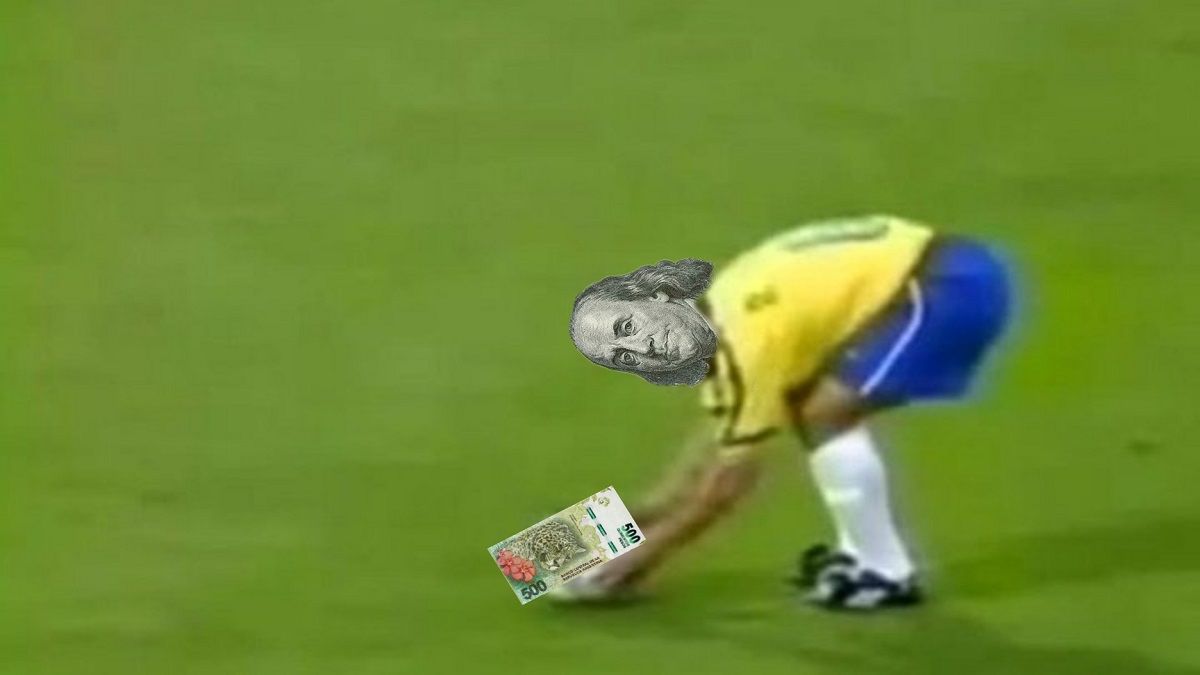 Dólar: estallaron los memes con el blue cerca de $500