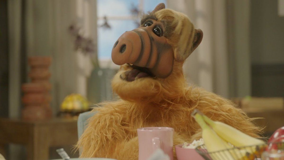 Vuelve ALF, esta vez de la mano de Ryan Reynolds