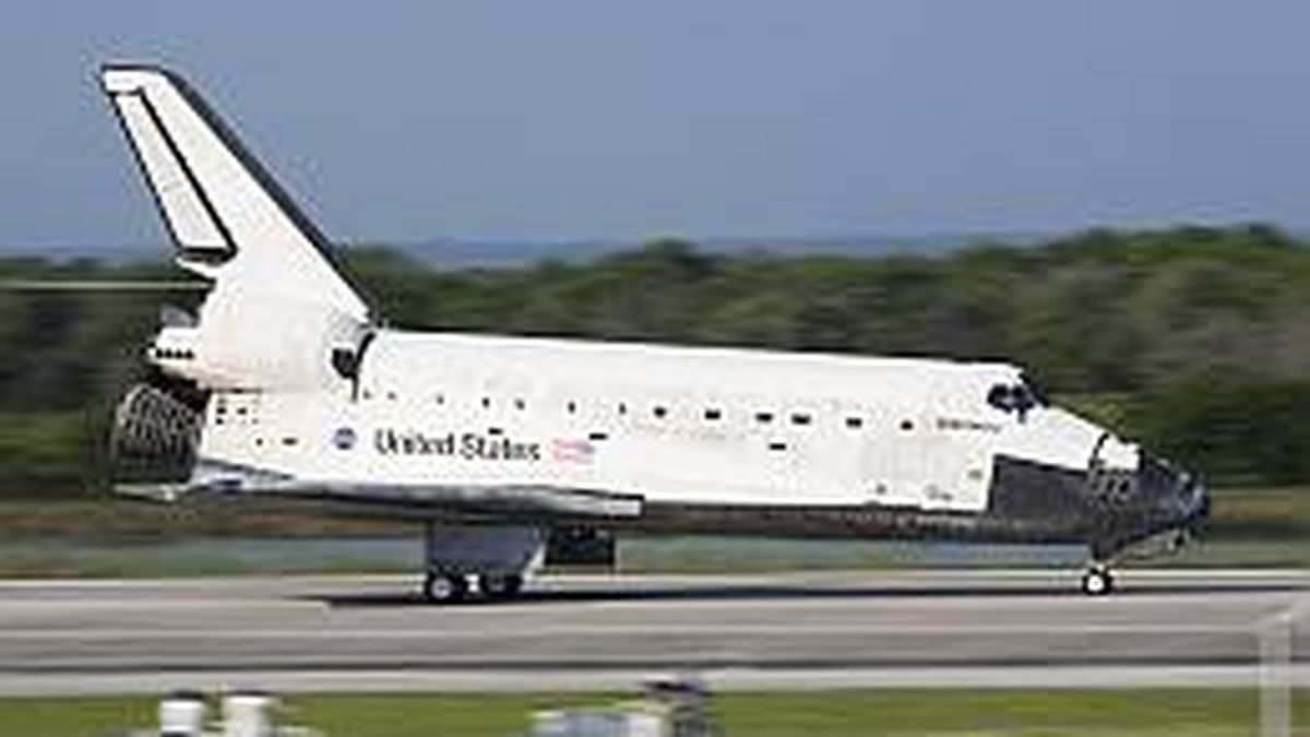 Aterrizaje exitoso para el transbordador Discovery