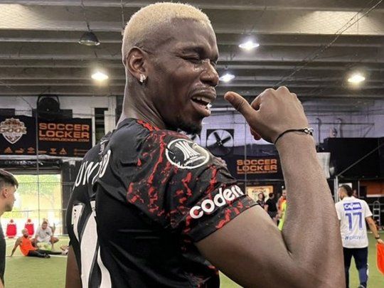 Paul Pogba jugó un picado con la camiseta de River