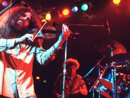 Robert Steinhardt, líder y violinista de la banda Kansas, falleció a ...