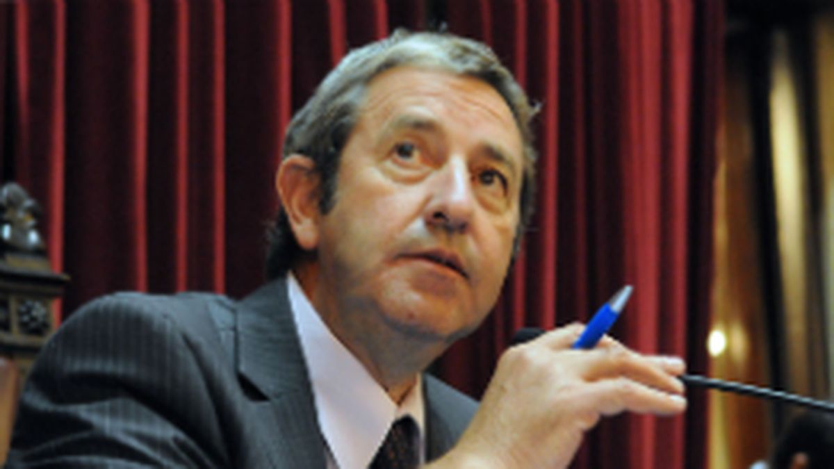 Tras paso al costado de Sanz, Cobos le pidió que retome la presidencia ...