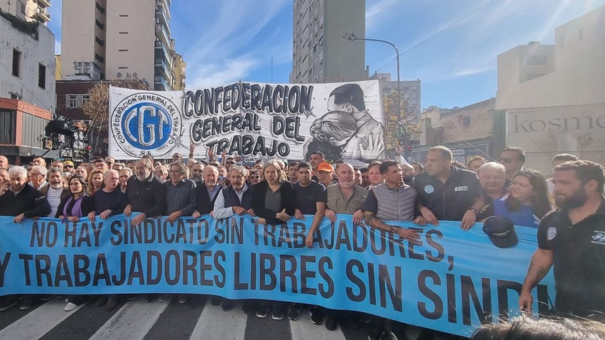 Marcha de la CGT por el Día del Trabajador: Si no cambia la situación ...
