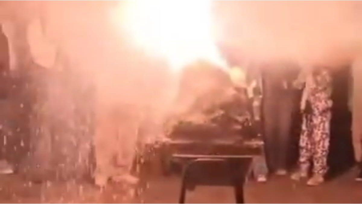 Explosión en Pergamino de un volcán durante una feria de ciencias dejó ...