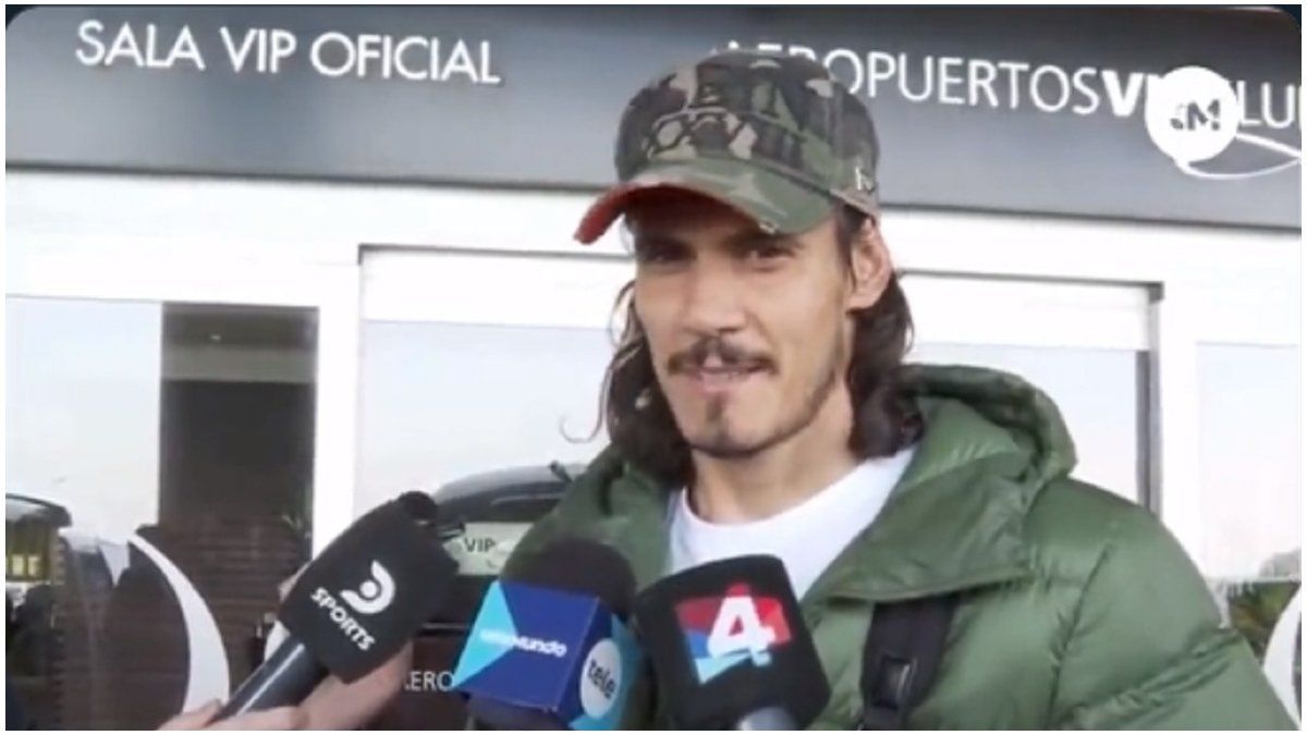 Cavani elogió a Boca y a Riquelme antes de su presentación