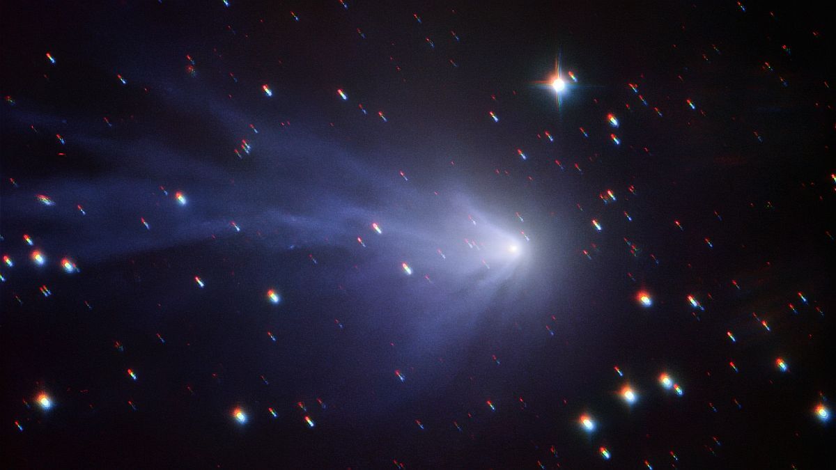 El Cometa diablo está muy cerca de la Tierra y podrá verse desde ... El Cometa diablo está muy cerca de la Tierra y podrá verse desde ...