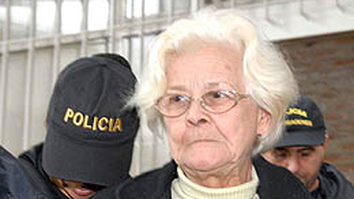 La madre de Arce fue liberada y tendrá la custodia de sus nietos