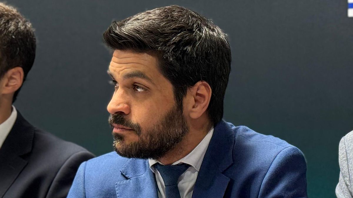 Andrés Ojeda se suma a la interna en el Partido Colorado con una cita al Martín Fierro