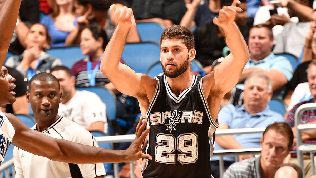 Garino se destacó en su debut en el equipo de desarrollo de los Spurs