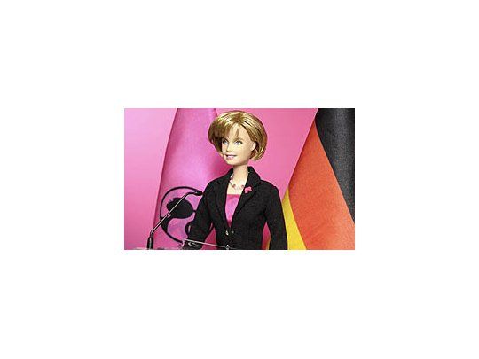 Angela Merkel ya tiene su Barbie Canciller
