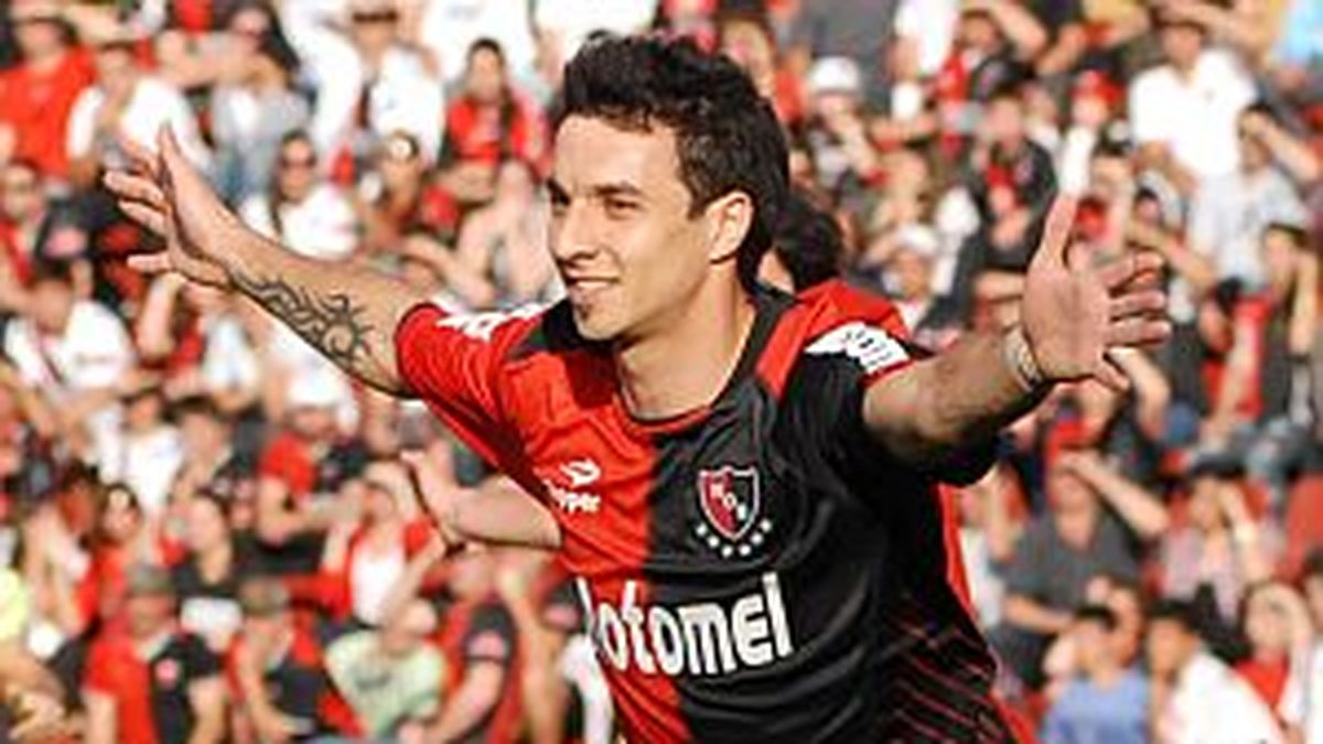 Scocco lleva sus goles al Inter de Brasil
