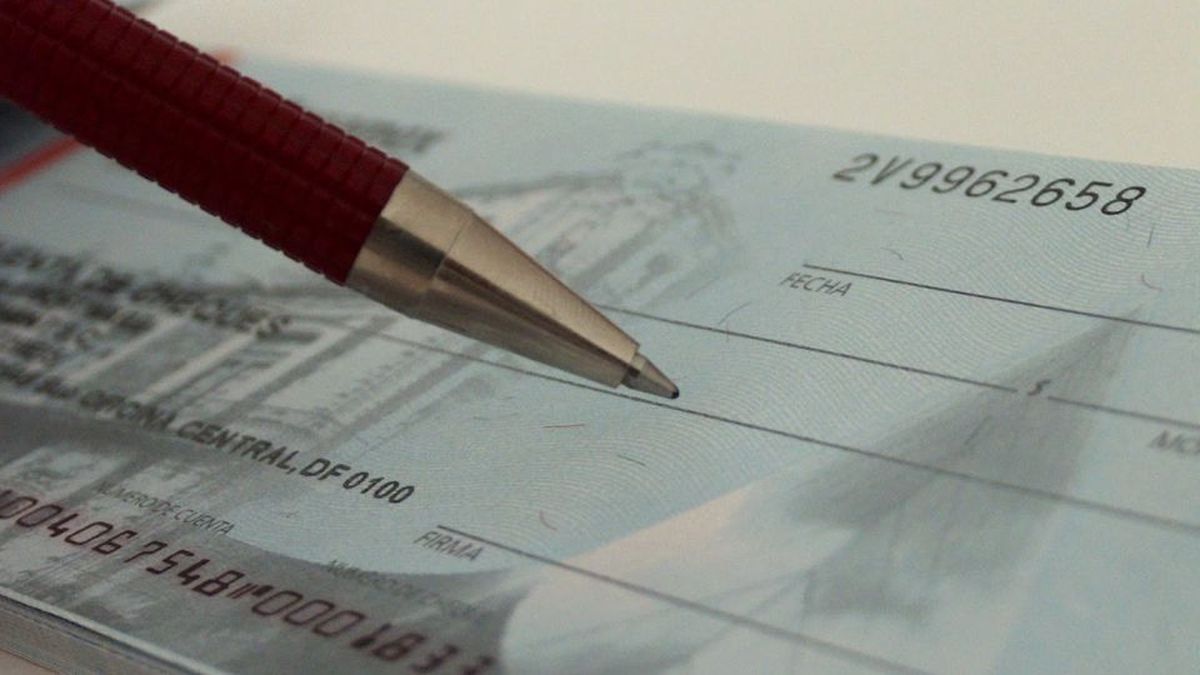 Millones de pesos en cheques para pymes varados por la cuarentena