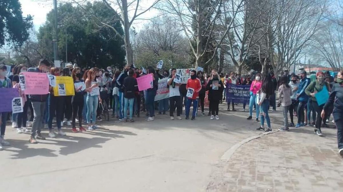 Moreno: incidentes en una marcha para pedir justicia por el femicidio ...