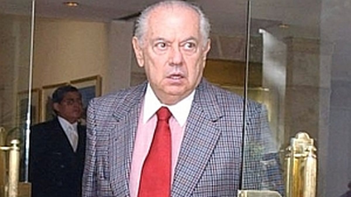 AMIA: revocaron el sobreseimiento de Carlos Corach