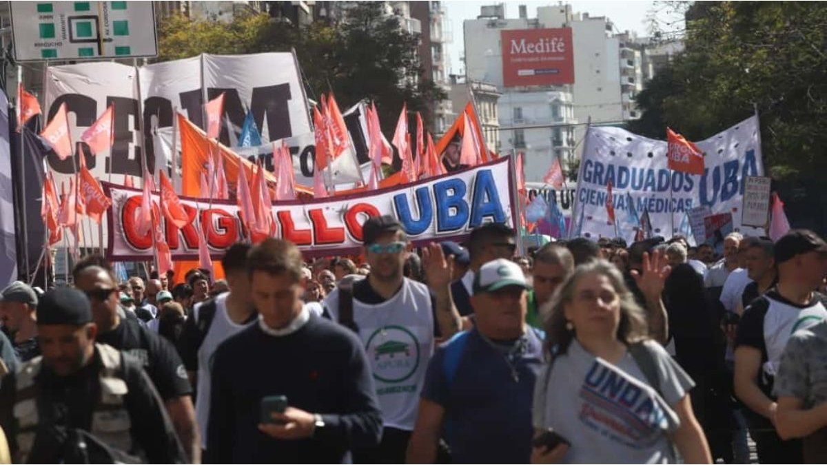 Marcha universitaria y por el Garrahan EN VIVO: movilizaciones en todo ...
