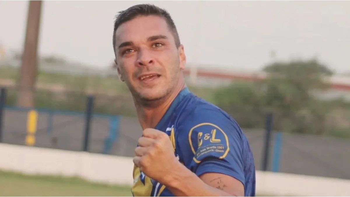 En Chaco, un jugador de fútbol se desplomó y falleció en pleno partido